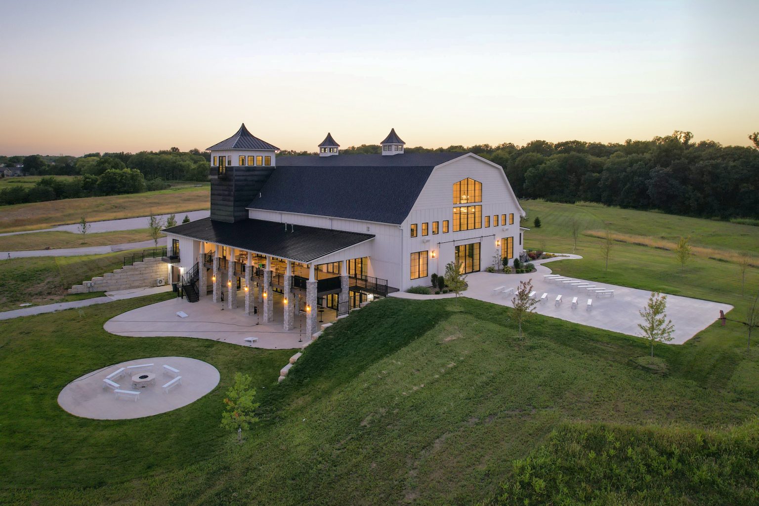 White Iron Ridge: Making a Grand Entrance | TAJ Flooring